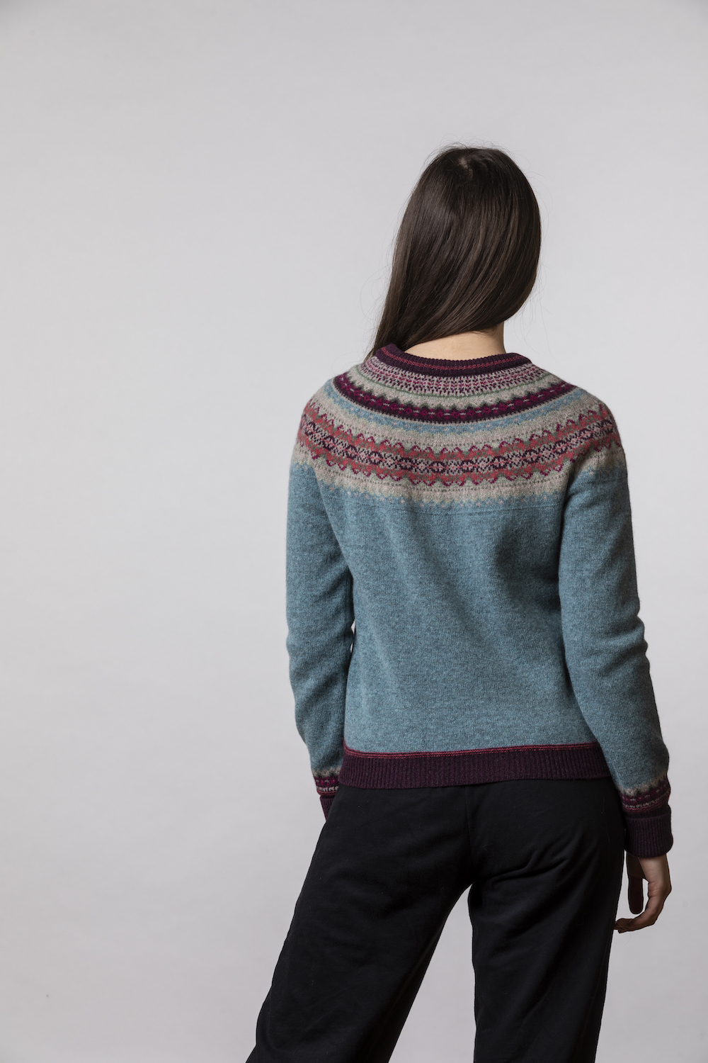 ERIBE Alpine Short Sweater Old Rose MODEL – L'Habilleur Paris